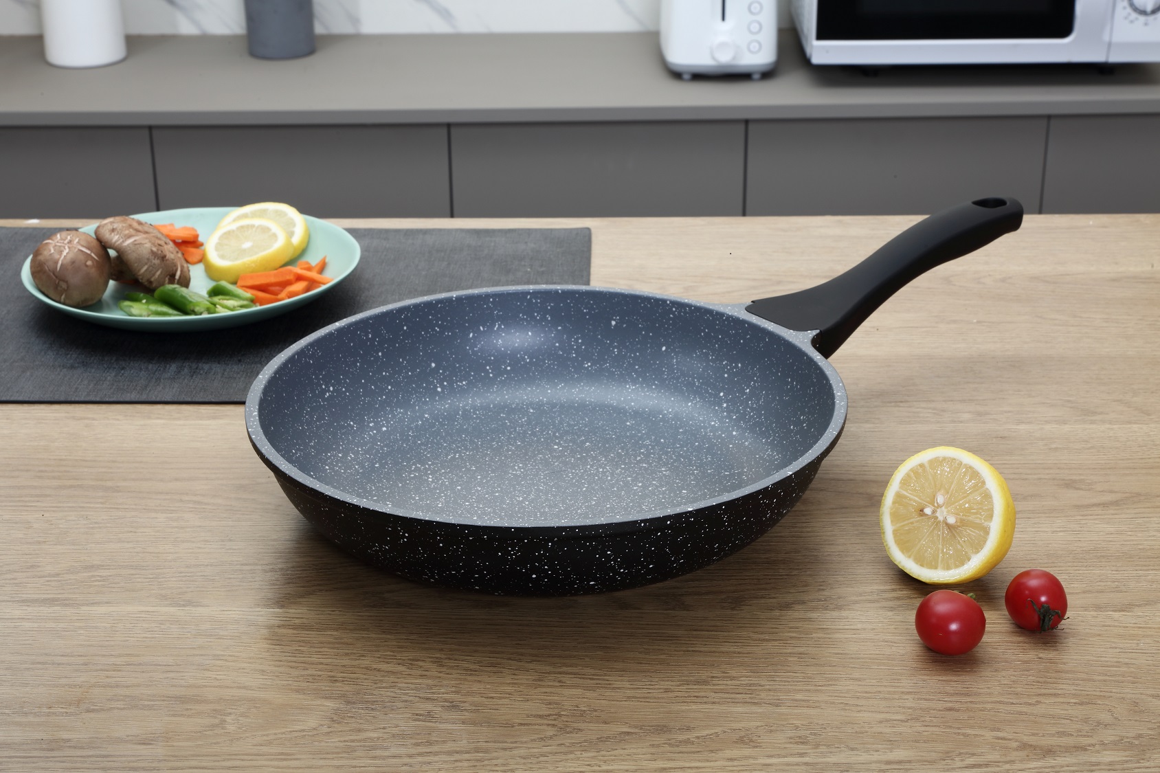 Non-stick Cookware Aluminum Die-cast Fangyi Frypan - Buy Non-stick cast ...